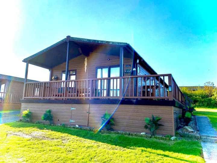 Family Lodge Getaway By The Sea - North Wales