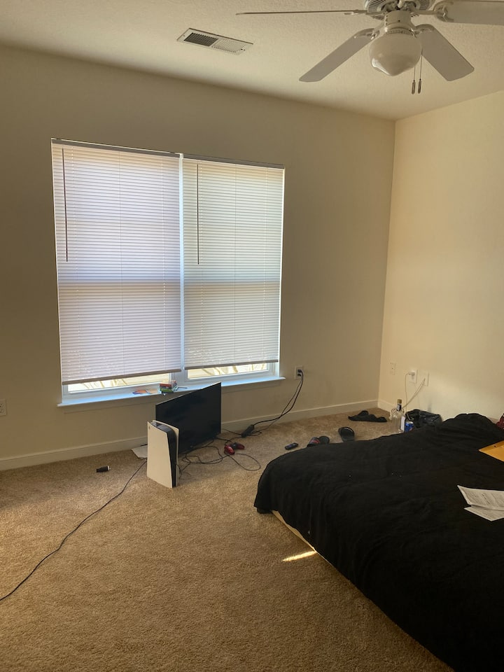 The Spacious Apartment - Newport News, VA