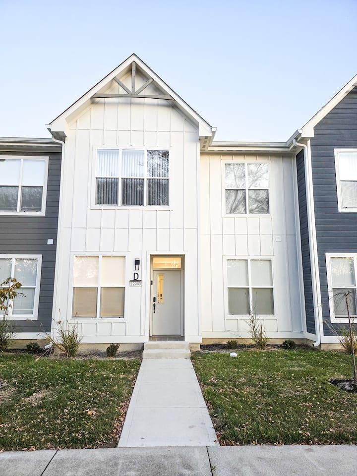 Townhouse In Kokomo - Kokomo, IN
