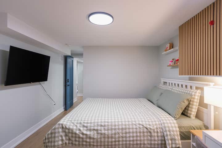 Brand New Cozy Suite-near Square One, Airport - Brampton