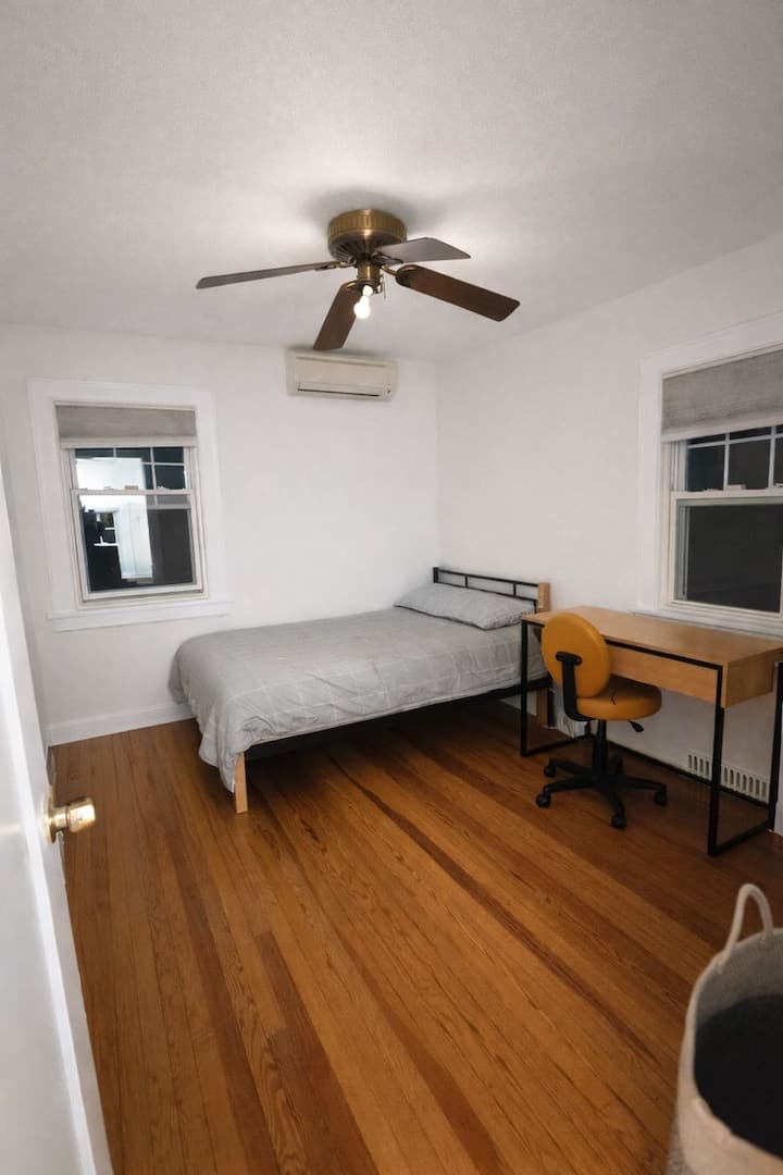 World Cup Weekend Special, 5-br Home Close By! - Paterson, NJ