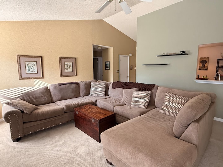 Peaceful Fishers Retreat, Home Near Indy & Dining - Fishers, IN