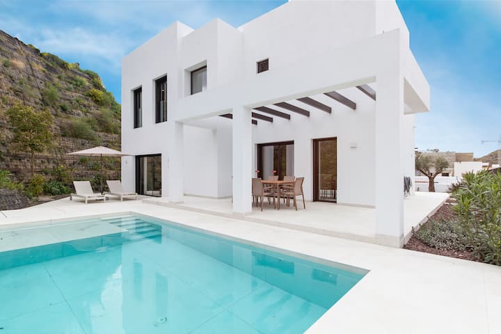 Villa Near Mojacar Beach: Private Pool & Sea Views - Carboneras