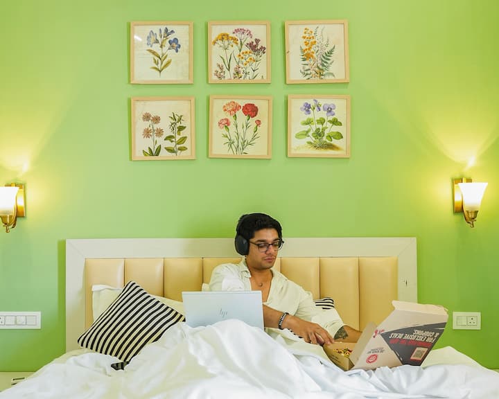 Iconic Friends - Style 2bhk | Walk To Fatehsagar - 우다이푸르