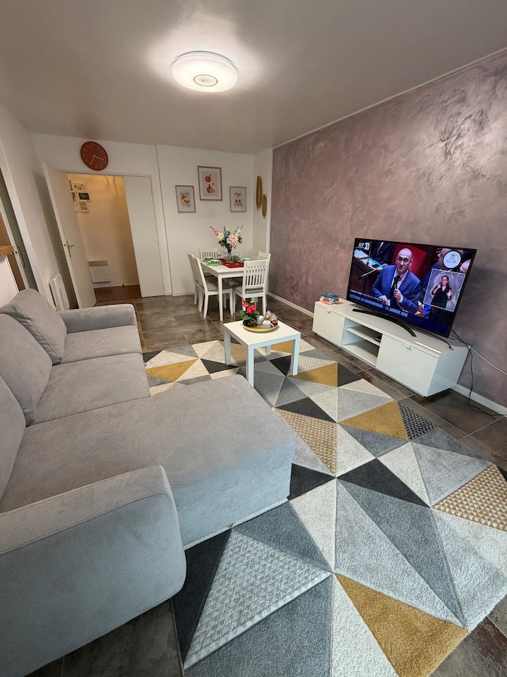 Appartement Spacieux Près Disney & Paris - Bussy-Saint-Georges