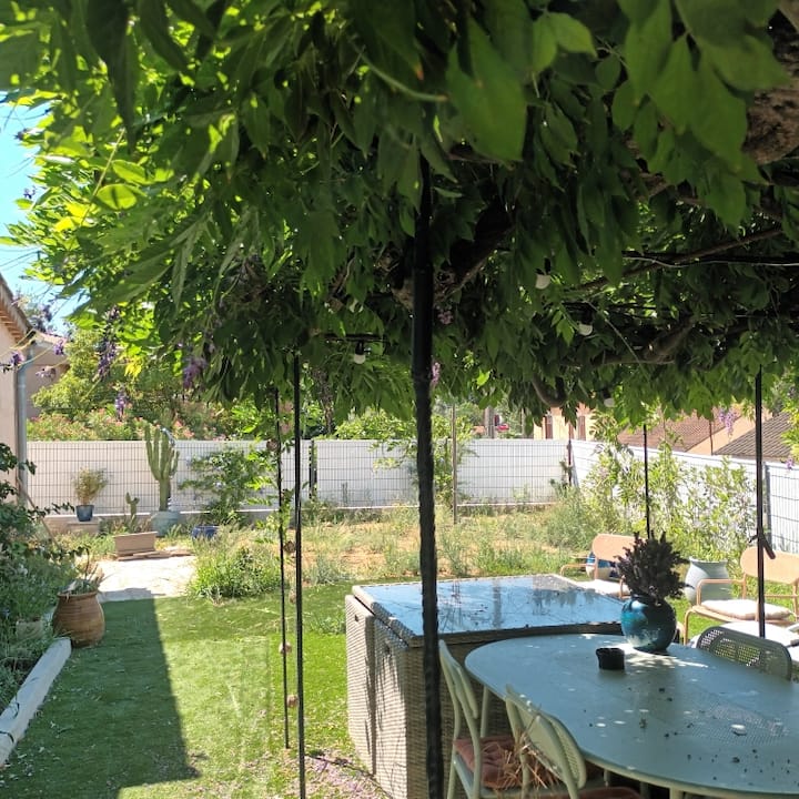 Maison Charmante à L'ombre De La Glycine - Hyères
