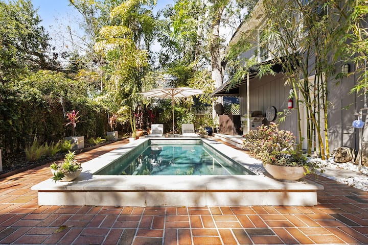 Peaceful Suburban Retreat - Aéroport de Tampa (TPA)
