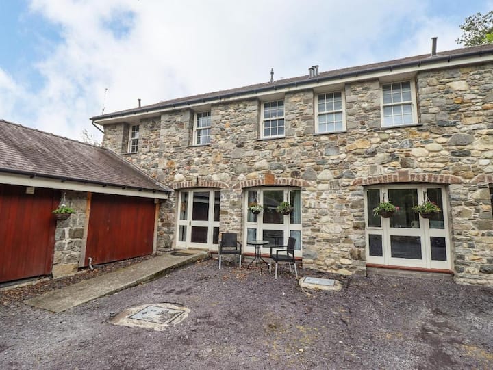 Yr Wyddfa  Delightful Ground Floor Barn Conversion - Bangor