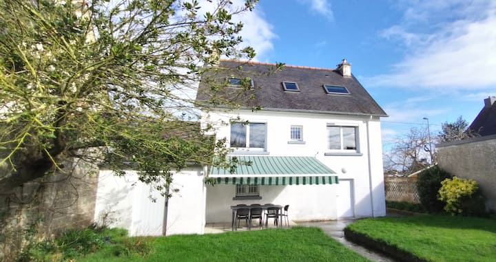 Maison Familiale Lumineuse 4 à 6 Pers. Avec Jardin - Plérin