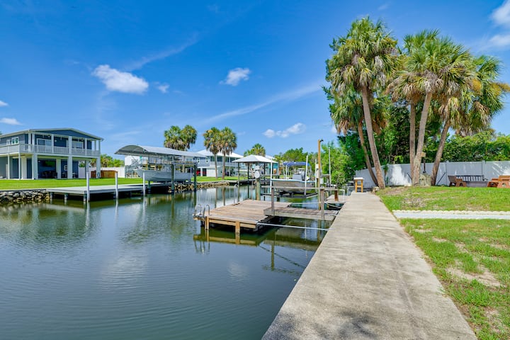 Fish, Paddle & Explore: Crystal River Gem W/ Dock - Crystal River, FL