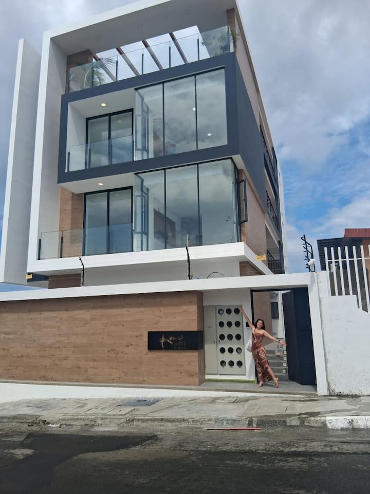 Elegant Loft With Jacuzzi In Manta - Manta