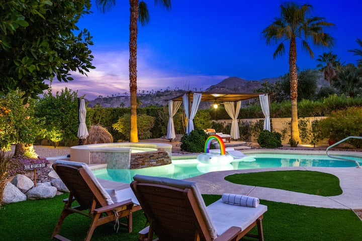 Posh 2br Mountainview Dog Friendly | Pool - Palm Springs, CA