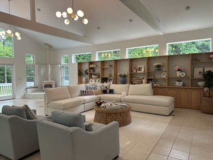 Compo Beach Access Gated House In Westport - Weston, CT