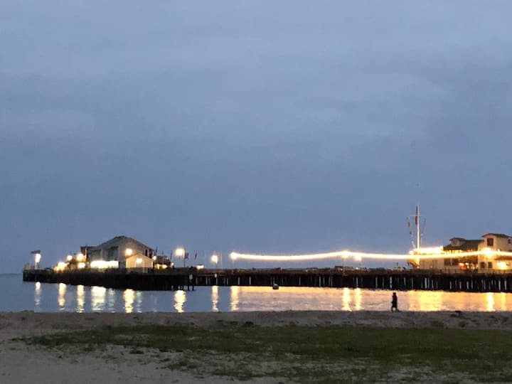 King Bed And Spa Tub! - Santa Barbara, CA