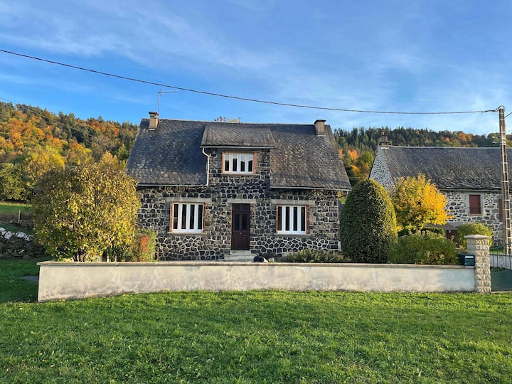 Maison Indépendante Dans Un Petit Hameau Calme - Saint-Flour