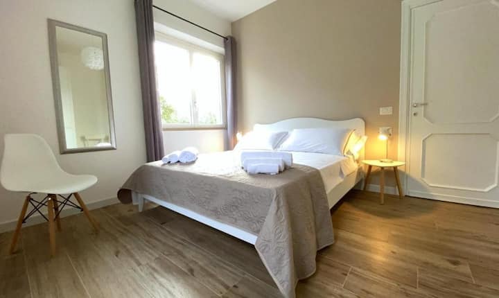 Elicriso | The Garden Gazebo - Golfo Aranci