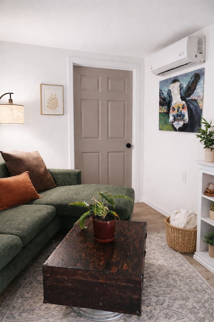 Charming, Quirky Escape Just Minutes From Town - Seguin