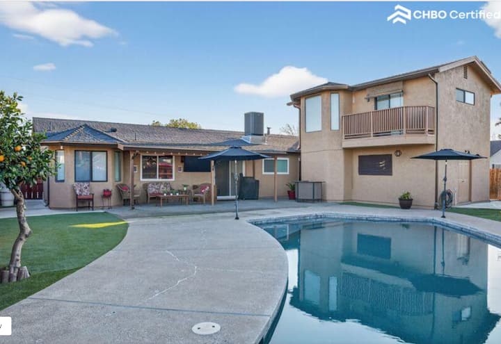 Luxury Furnished Home/pool/pet Friendly - Ripon, CA