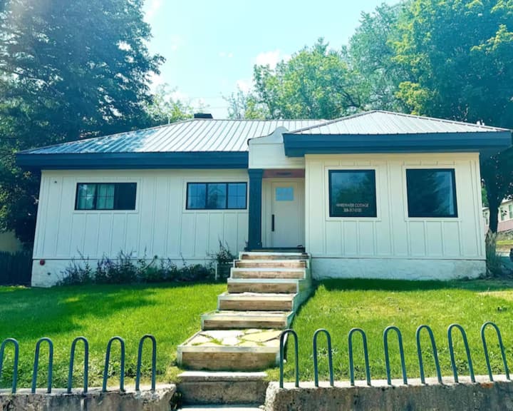 Whitewater Cottage On Main Street - Lava Hot Springs, ID