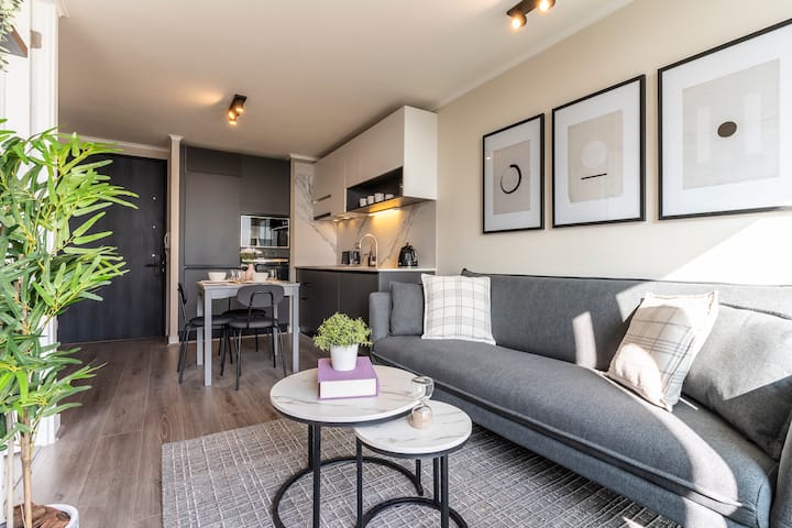 Depto. Premium ÑUñoa | Metro Irarrázaval + Parking - Chile