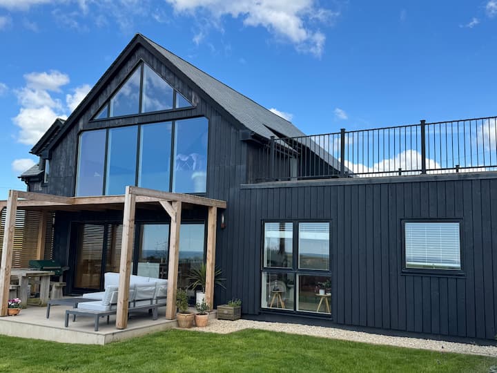 Coastal Retreat With Hot Tub And Panoramic Views - Bude