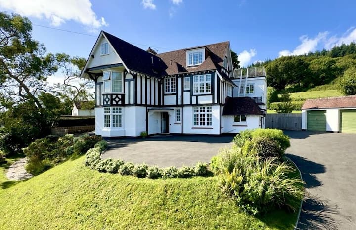 Snug Seaside Escape - Sidmouth