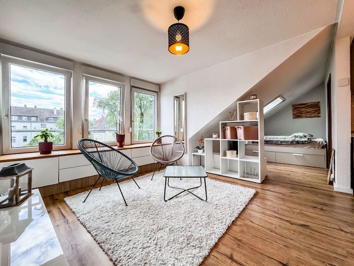 Helles Studio In Bochum - Grenze Dortmund - Bochum