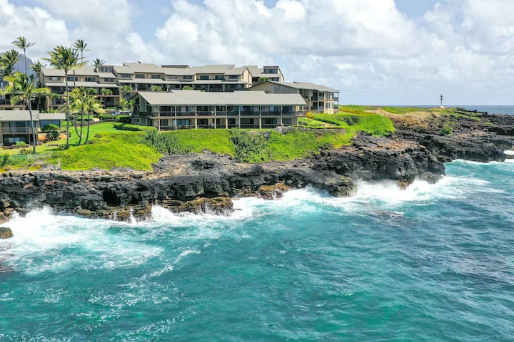 Charming 2br Oceanfront 3rd-floor | Balcony - Poipu, HI