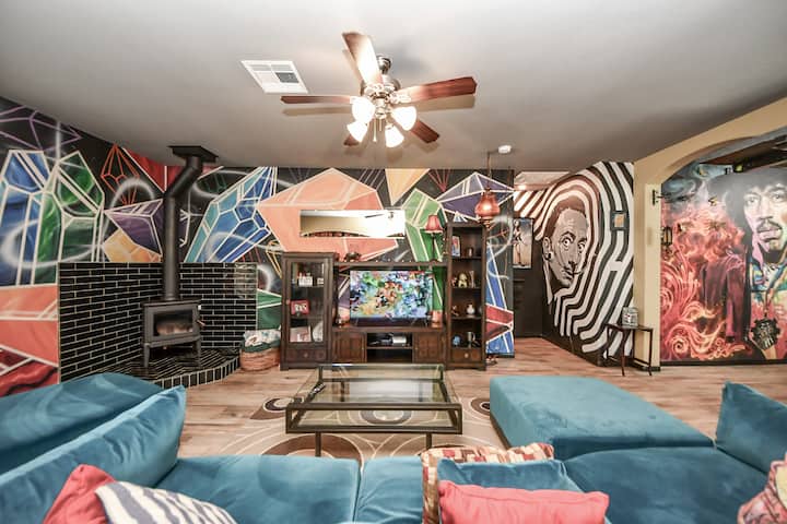 Immersive Art Home | Unique Murals • Spa Bath - Conroe, TX