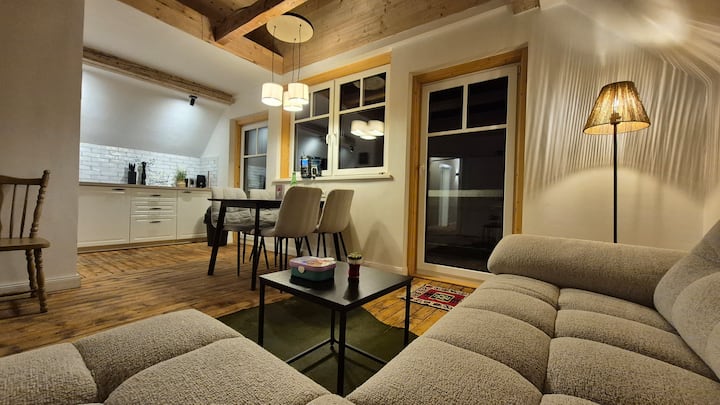 Zentrale Landhaus Maisonette Mit Altem Charme - Österreich