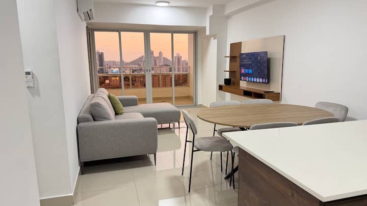 Ubicación Estratégica Y Comodidad - Panama City