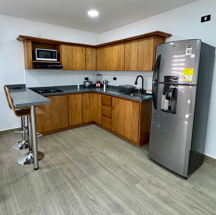 Amplia Casa Familiar + Garaje | Cerca Al Parque - El Carmen de Viboral