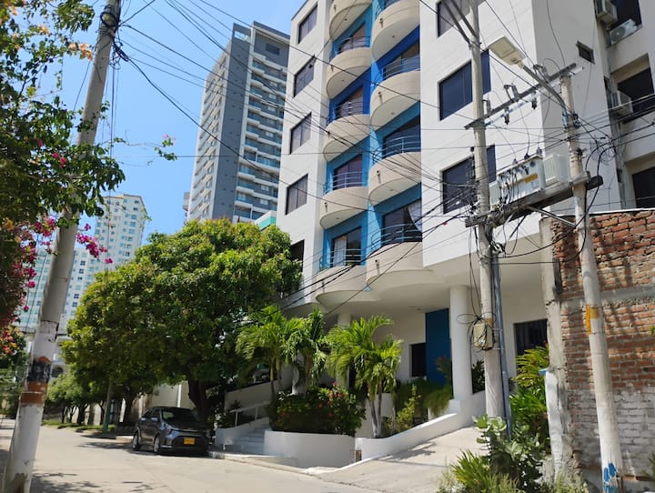 Apto Moderno Con Piscina Y Parqueadero | Rodadero - Santa Marta