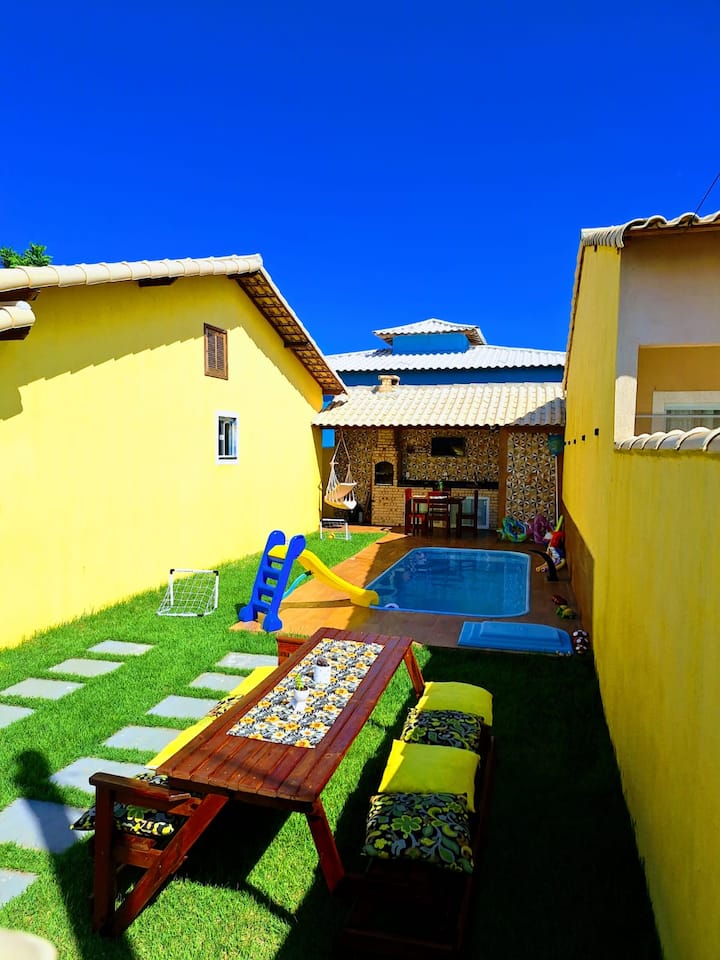 Casa Amarela - Versos & Poesia - Cabo Frio