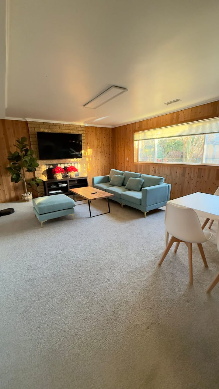 Home In Bothell Wa - Lynnwood, WA