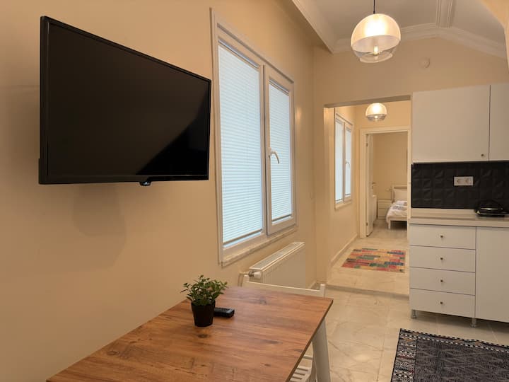 1 Bedroom - Big Apartment In Beyoğlu Near Taksim - Şişli