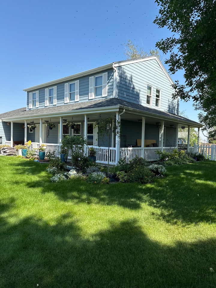 Conveniently Located Updated House. - Helena, MT