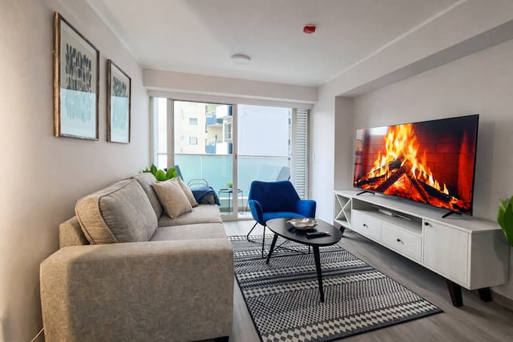 Ocean View Apt + Pool & Gym | Near Miraflores - Lima