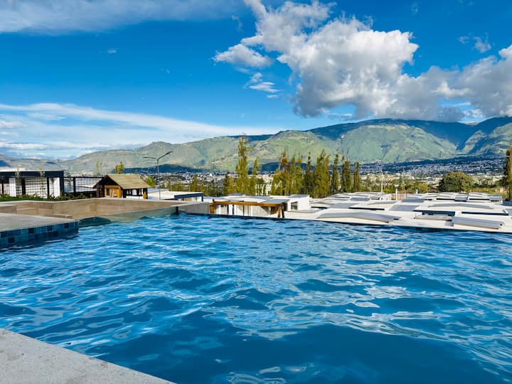Casa En Condominio Con Piscina - Imbabura