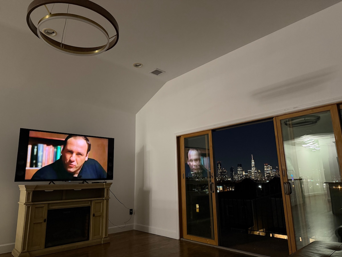 Vue sur la ligne d'horizon de New York - Balcon privé - Stationnement ...