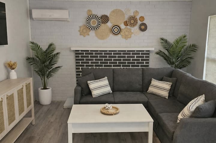 Launch Pad Lounge Near Kennedy Space Center - Titusville, FL