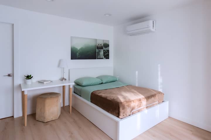 Remarkable Place In Mins To Dtla, Little Tokyo - Los Angeles, CA