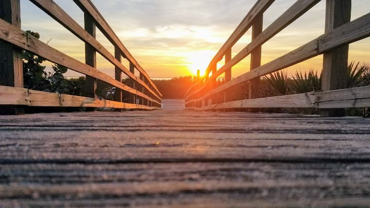 Launch Pad Lounge Near Kennedy Space Center - Titusville