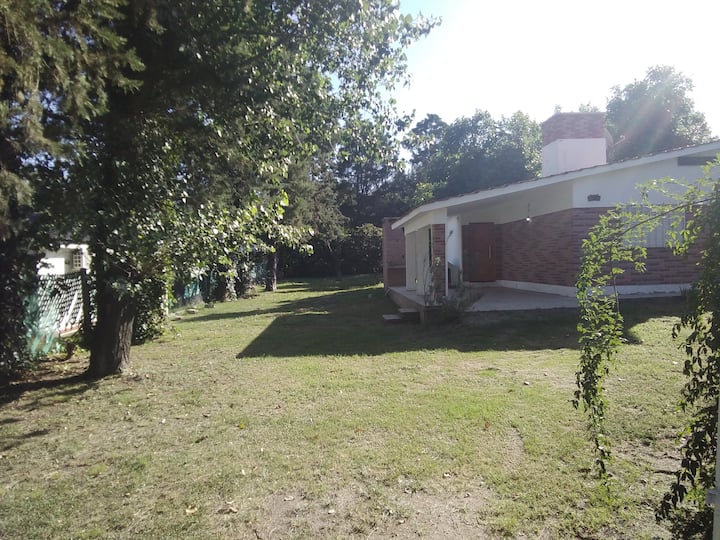 Chalet Sobre Ruta Con Dos Dormitorios. - Villa Carlos Paz