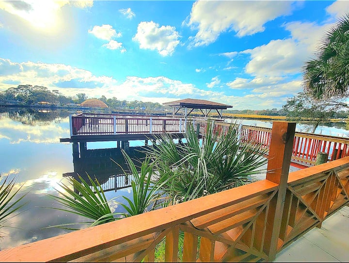 3000sqft Luxury Fun House/fishing/dock/relax/75tv - Jacksonville
