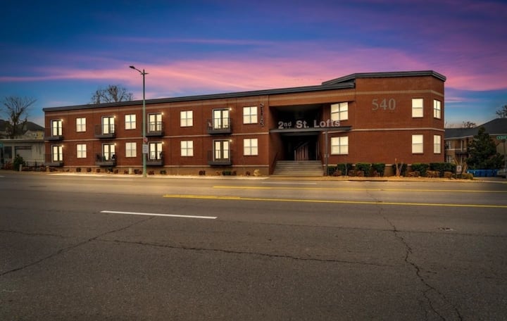 Cozy Loft 306 Near Apsu & Downtown - Clarksville, TN