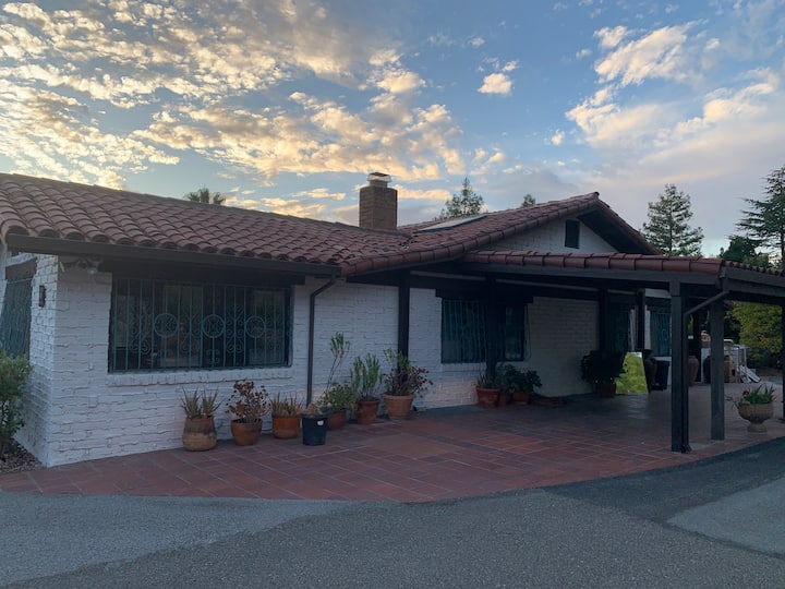 Spanish Adobe 2bed/2bath Fremont Mission Hills - Fremont, CA