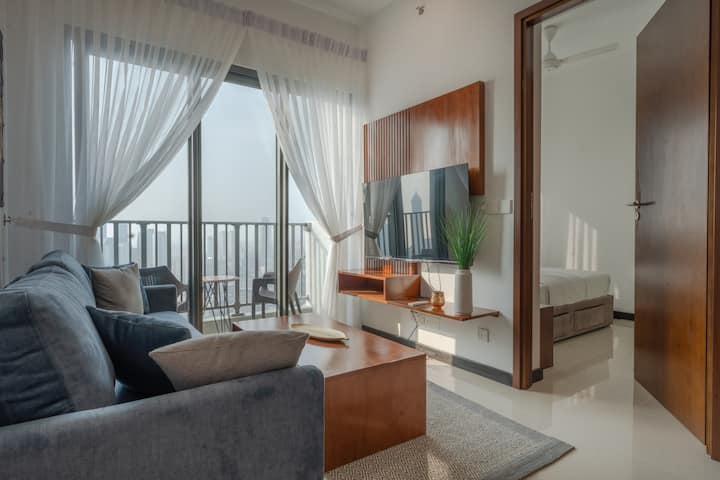 Colombo Apartment- Lotus Tower, Sea View Tri-zen - Colombo