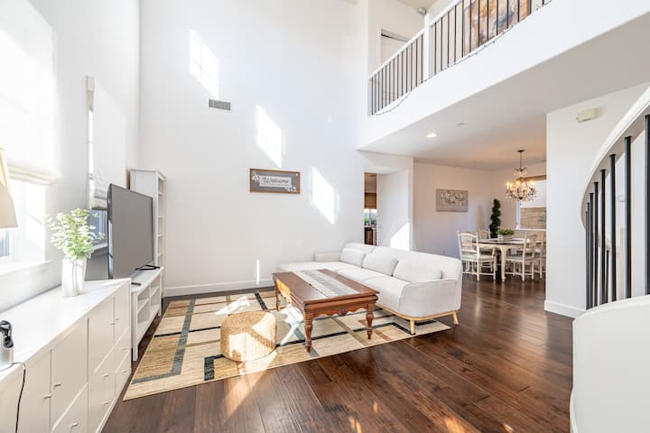 Family-friendly Vacation Home For Relaxing Getaway - Aliso Viejo, CA