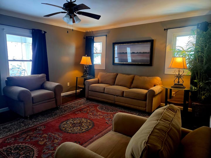 Paint The Town Red - In The Heart Of Bowling Green - Bowling Green, KY